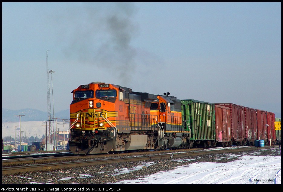 BNSF 4005